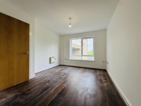 1 bed flat to rent in Otley Road, Bradford BD3, £620 pcm - Zoopla