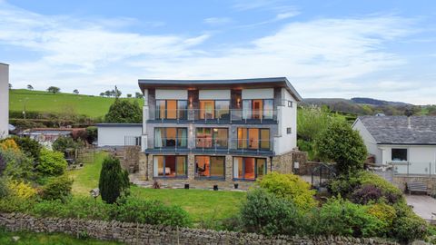 4 bed villa for sale in Skyline House, Caton Green Road, Brookhouse ...