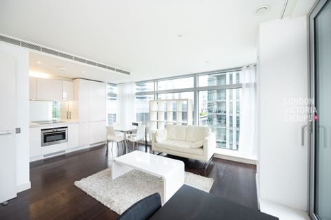 1 bed flat to rent in West Tower, 1 Pan Peninsula Square, London E14, £ ...