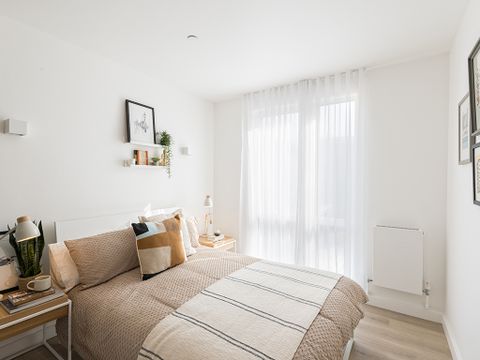 New home, 1 bed flat for sale in Addiscombe Grove, Croydon CR0, £ ...