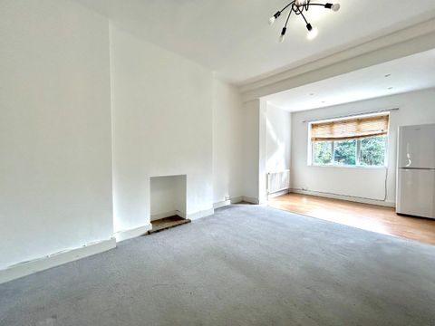 Lewisham Way, New Cross, London SE14, 2 bed flat to rent, £1,800 pcm ...