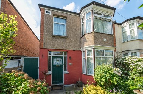 Fir Tree Avenue, Mitcham CR4, 3 bed semi-detached house for sale, £ ...