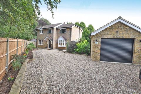 4 bed detached house for sale in Bargrove Road, Vinters Park, Maidstone ...
