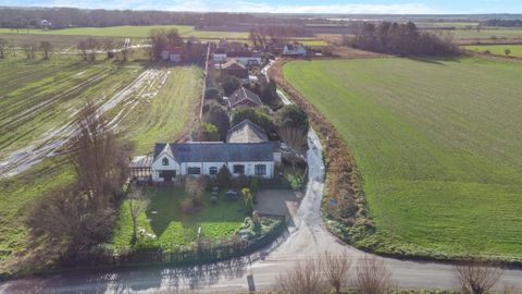 Horsey Corner, Horsey, Great Yarmouth NR29, 6 bed detached house for ...