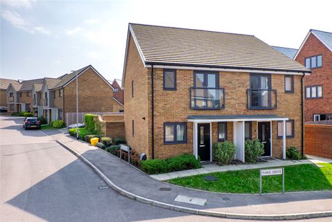 Paris Drive, Northfleet, Kent DA11, 2 bed semi-detached house for sale, £375,000 - Zoopla
