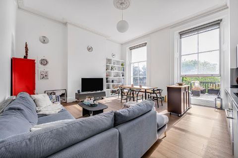 Gloucester Terrace, Bayswater, London W2, 2 bed flat for sale, £ ...