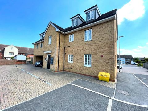 High Street, Aveley, South Ockendon RM15, 1 bed flat to rent, £1,200 ...