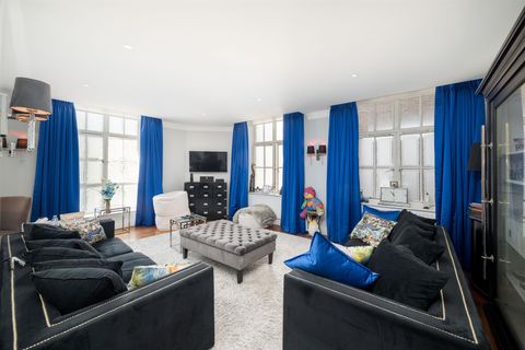 Bloomsbury Mansions, Russell Square, London WC1B, 2 bed flat for sale ...