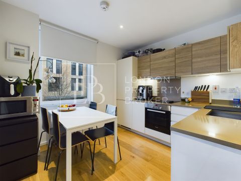 Pemberton House, Holman Drive, Southall UB2, 2 bed flat for sale, £ ...