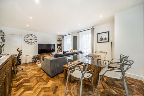 3 bed flat for sale in Wapping Lane, Wapping E1W, £650,000 - Zoopla