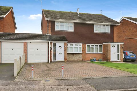 Roxby Gardens, Farndale Estate, Wolverhampton WV6, 2 bed semi-detached ...