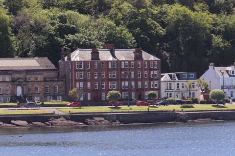 3/2, 32 Battery Place, Rothesay PA20, 2 bed flat for sale, £120,000 ...