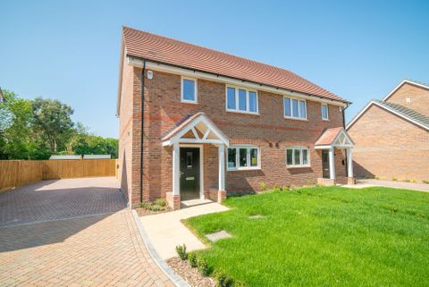 Meadow View, Pamber End RG26, New home, 3 bed semi-detached house for ...