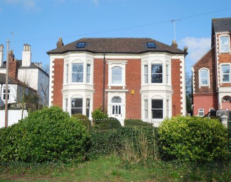 2 bed property to rent in York Road, Exeter EX4, £1,300 pcm - Zoopla