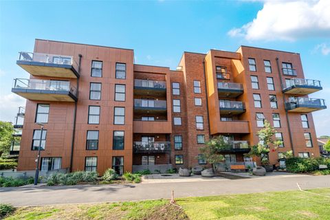 Callender Road, Erith DA8, 2 bed flat for sale, £250,000 - Zoopla