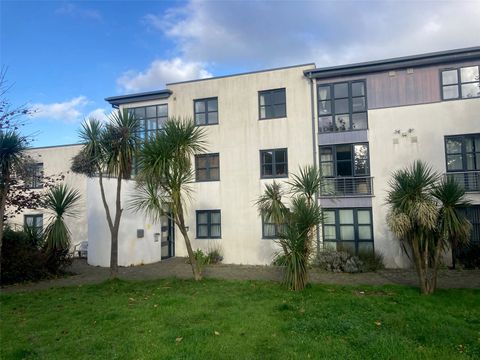 2 bed flat for sale in Sandy Hill, St. Austell, Cornwall PL25, £60,000 ...