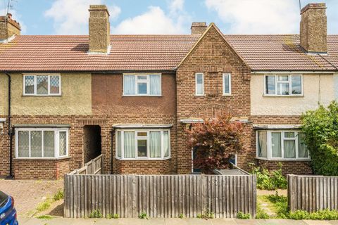 Warburton Road, Twickenham TW2, 3 bed terraced house for sale, £500,000 - Zoopla