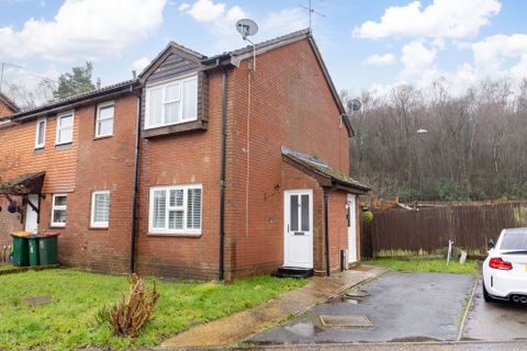 Millais Close, Crawley RH11, 1 bed terraced house for sale, £240,000 ...