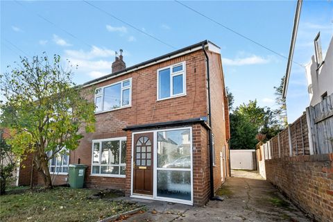 Bracken Edge, Leeds, West Yorkshire LS8, 3 bed semi-detached house for ...