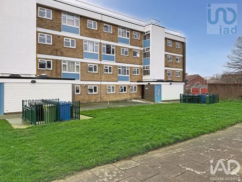 Wedhey, Harlow CM19, 2 bed flat for sale, £190,000 - Zoopla