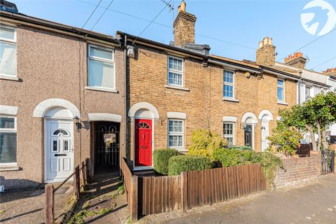 2 bed terraced house for sale in St. Martins Road, Dartford, Kent DA1, £325,000 - Zoopla