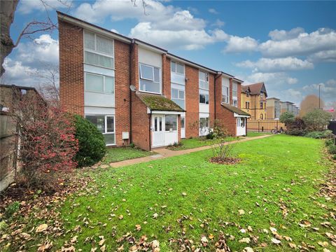 Radlett Close, Forest Gate E7, 1 bed flat for sale, £315,000 - Zoopla