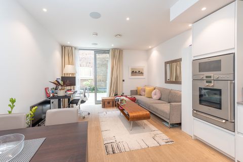 Buckingham Gate, London SW1E, 1 bed flat for sale, £750,000 - Zoopla