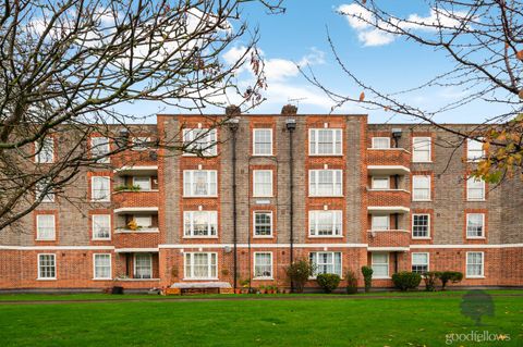 Grand Drive, London SW20, 4 bed flat to rent, £2,200 pcm - Zoopla