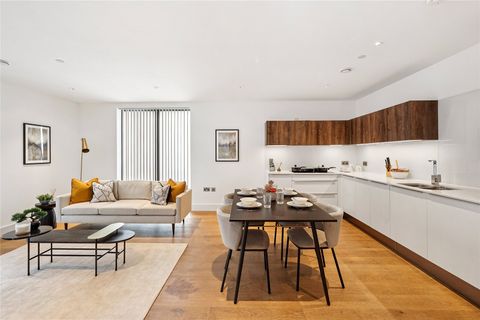 Lockington Road, Battersea Exchange SW8, 3 bed flat for sale, £970,000 ...