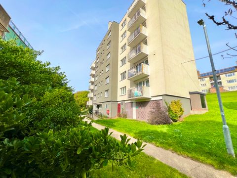 Turton Close, Brighton BN2, 2 bed flat to rent, £1,400 pcm - Zoopla