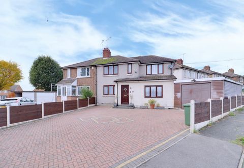Hall Avenue, Aveley RM15, 4 bed semi-detached house for sale, £425,000 ...