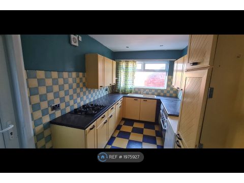 2 bed terraced house to rent in Carlow Street, Middlesbrough TS1, £700 ...