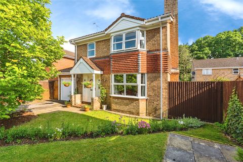 Maplewood Close, West Totton, Southampton, Hampshire SO40, 3 bed ...