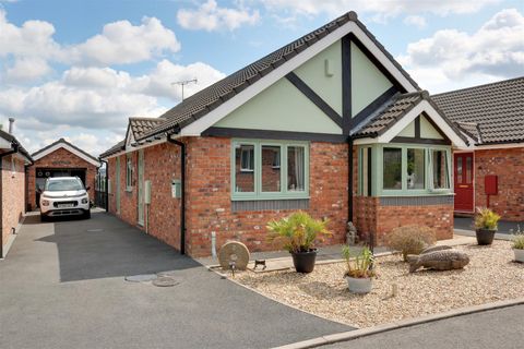 2 bed detached bungalow for sale in Hunters Way, Talke, Stoke-On-Trent ...