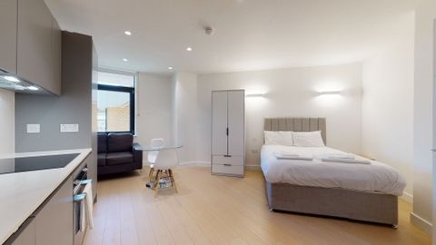 New Horizons Court, Brentford TW8, Studio to rent, £1,475 pcm - Zoopla