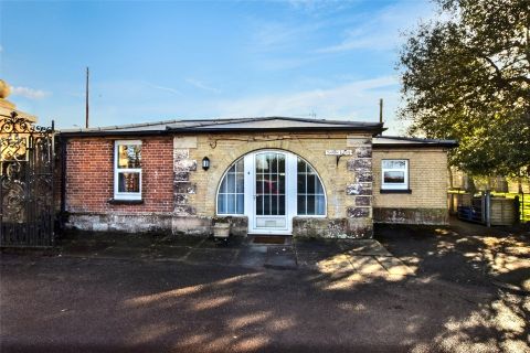2 bed bungalow to rent in Nutwell Road, Lympstone, Exmouth, Devon EX8 ...