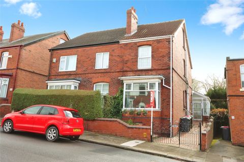 Broom Crescent, Rotherham, South Yorkshire S60, 5 bed semi-detached ...