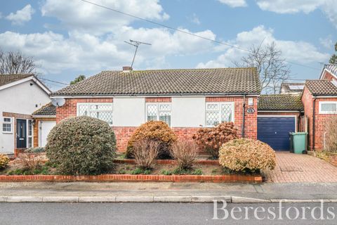 Millers Croft, Dunmow CM6, 3 bed bungalow for sale, £425,000 - Zoopla