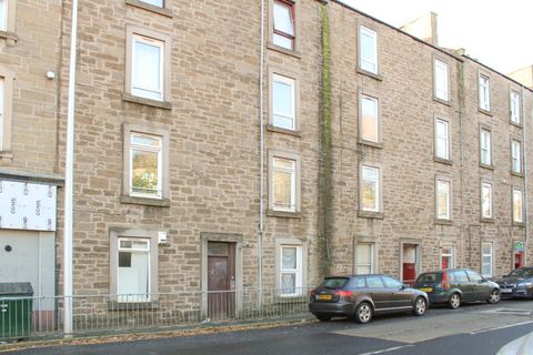 1 bed flat to rent in Dens Road, Dundee DD3, £595 pcm - Zoopla