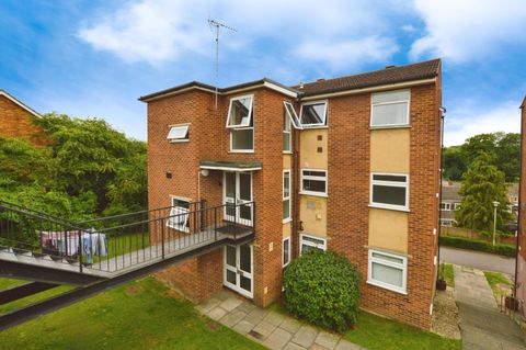 Ranscombe Close, Rochester ME2, 2 bed flat to rent, £1,325 pcm - Zoopla