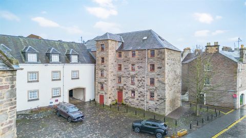 West Mill Street, Perth PH1, 2 bed flat for sale, £104,950 - Zoopla