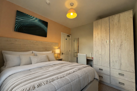 George Street, Reading RG1, Room to rent, £595 pcm - Zoopla