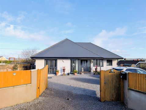Beech Way, Bream, Lydney GL15, 3 bed detached bungalow for sale, £ ...