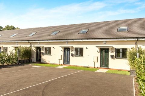 Hatton Grange, Brownley Green Lane, Hatton, Warwickshire CV35, 2 bed ...
