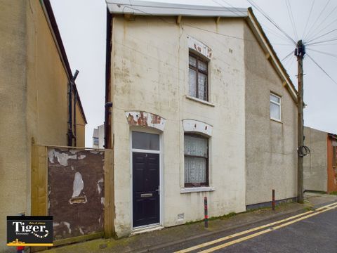 Adrian Street, Blackpool FY1, 2 bed semi-detached house for sale, £ ...