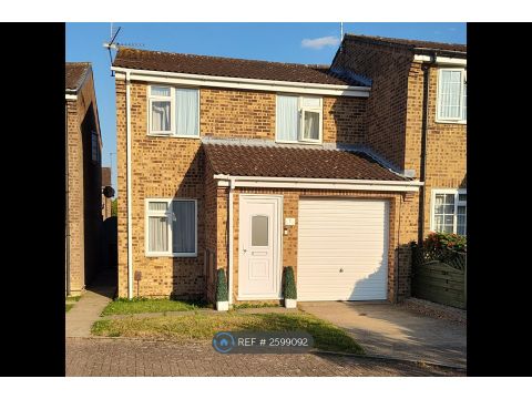 Keston Court, Gillingham ME8, 3 bed end terrace house to rent, £1,695 ...