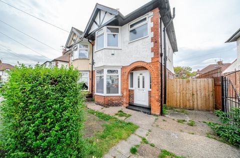 Spring Gardens, Anlaby Common, Hull, East Riding Of Yorkshire HU4, 3 ...