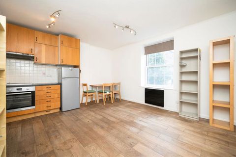 Old Castle Street, Aldgate E1, 1 bed flat for sale, £350,000 - Zoopla