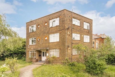 Neasden Lane, Neasden NW10, 2 bed flat for sale, £350,000 - Zoopla
