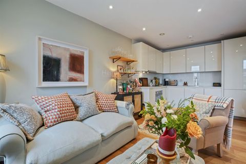 Land for sale in Clift House, London N1, £550,000 - Zoopla